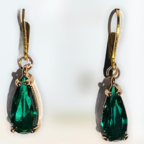 Jewelry | 5 Jewel Emerald Green Drop Earrings | Poshmark